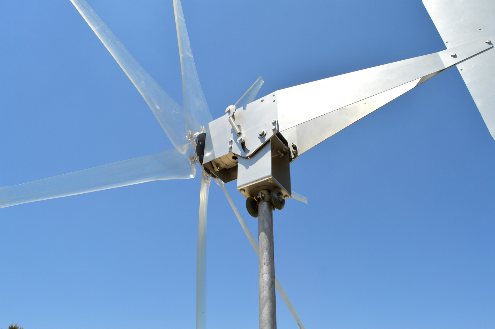 THERMODYNE SYSTEMS / WindturbineUSA Wind Turbines for residential ...